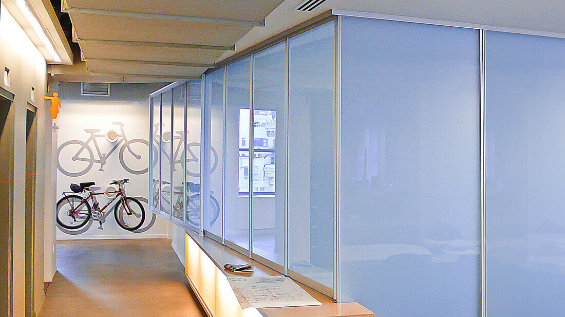 Fitted wardrobes, walk-in and built-in wardrobe solutions | Highlux